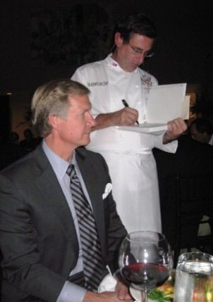 Former White House chef delights Knox crowd with inside stories about ...