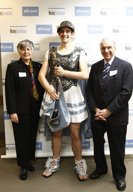 The "messenger god" meets the mortals (a lot of 'em!) at Moxley ...