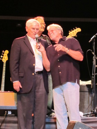Con Hunley wows 'em at the fair; explains from experience what's really ...