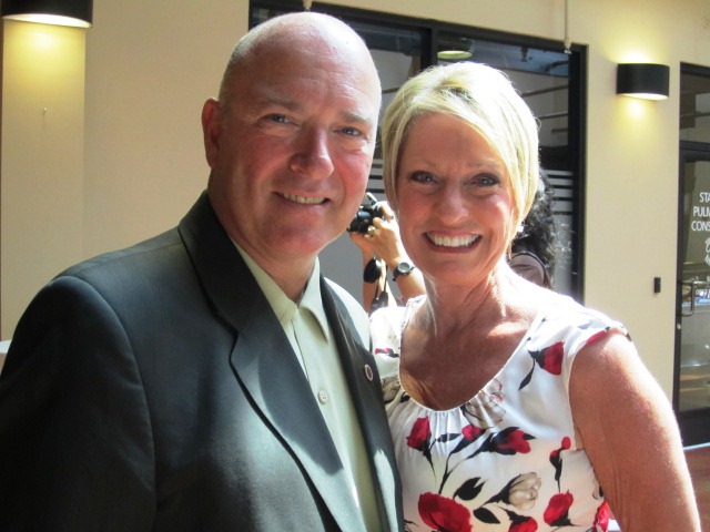 Knoxville's bachelor mayor finally takes the plunge - Blue StreakBlue ...