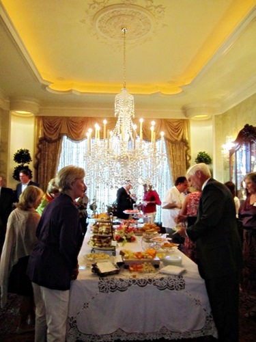 Bill Gaither shares healing tunes at DeBusk home - Blue StreakBlue Streak