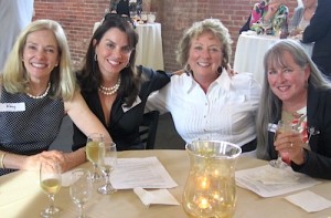 Anne spells freedom: D-I-V-O-R-C-E - Blue StreakBlue Streak