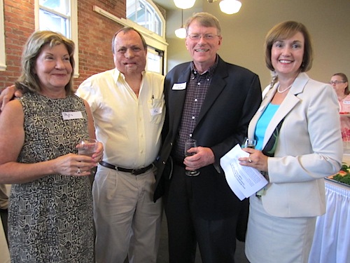 Anne spells freedom: D-I-V-O-R-C-E - Blue StreakBlue Streak