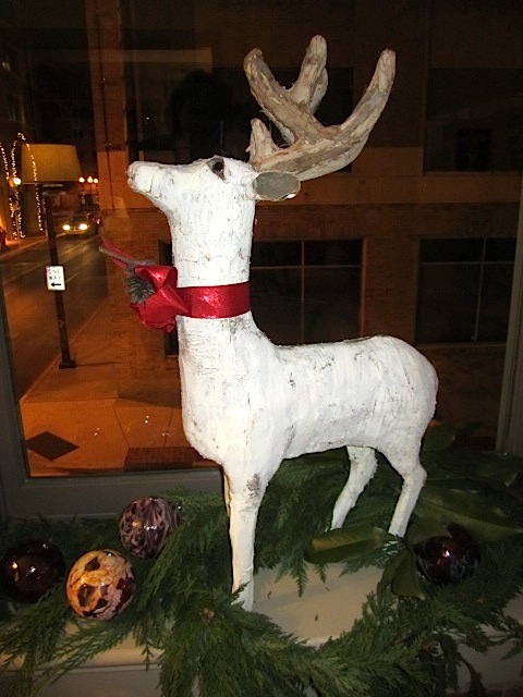 Downtowners choose variety of Christmas styles - Blue StreakBlue Streak