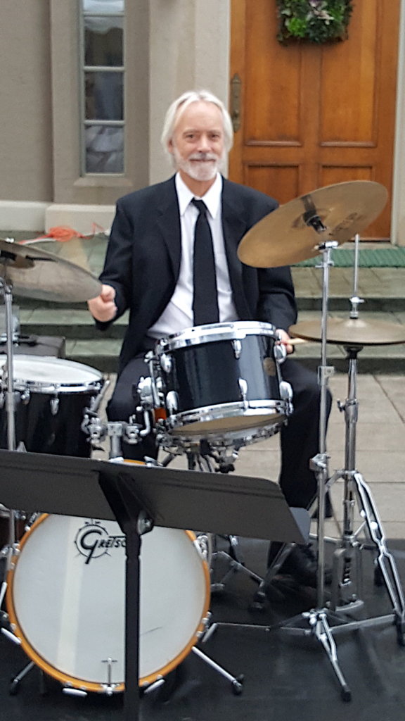 Party of five, your jazz orchestra is ready - Blue StreakBlue Streak