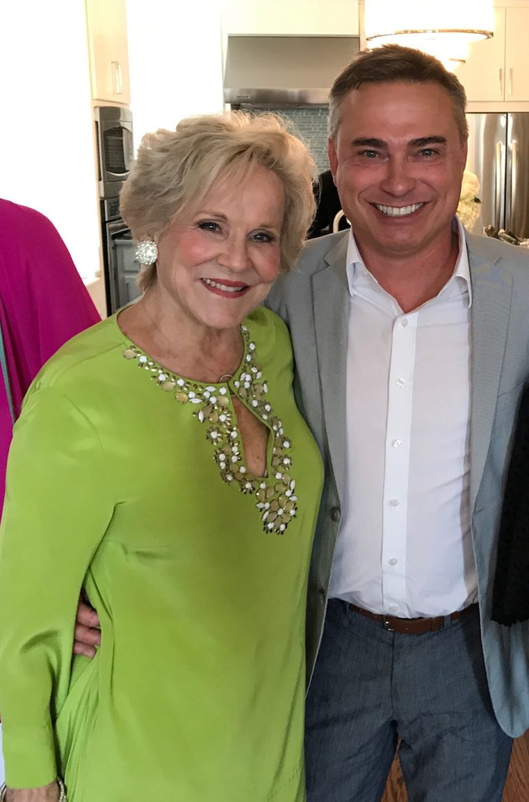 Ordinary couple, extraordinary evening - Blue StreakBlue Streak