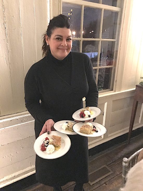 Greenery gussies up gathering at Blount Mansion - Blue StreakBlue Streak