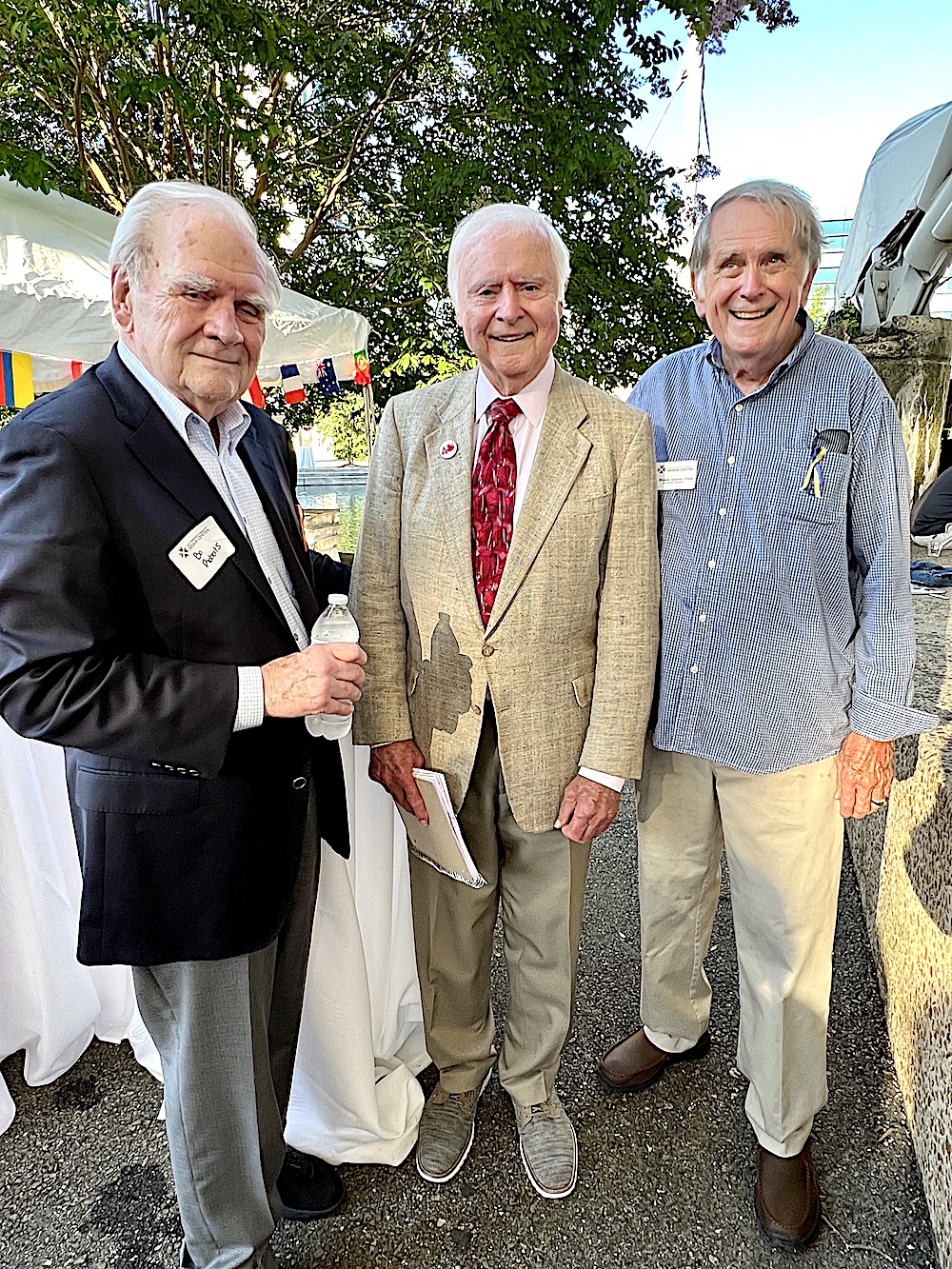 Blue Streak - A lens into Knox life by Cynthia MoxleyBlue Streak | A ...