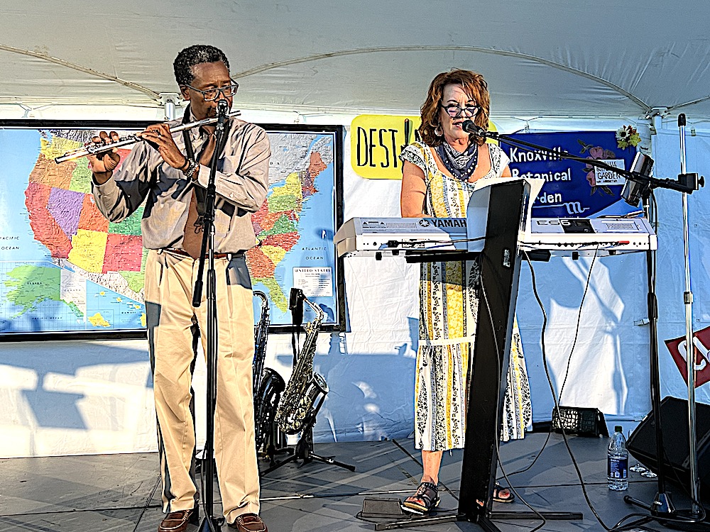 Green Thumb Gala: a blend of music, art and fun! - Blue StreakBlue Streak