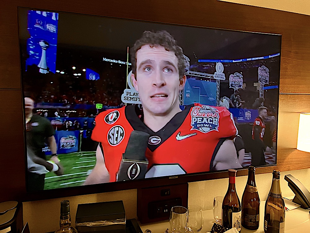 Here's to 2023 - and an amazing Knoxville eatery! - Blue StreakBlue Streak