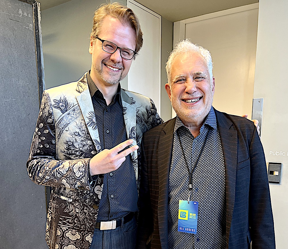 Blue Streak - A lens into Knox life by Cynthia MoxleyBlue Streak | A ...