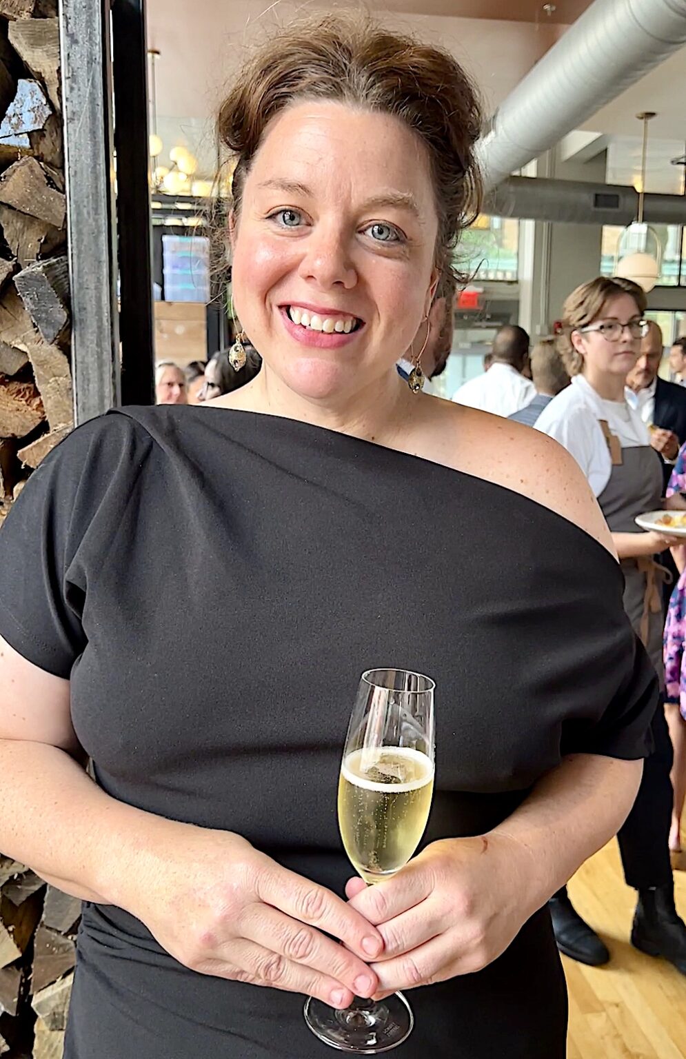 "Pip" marries "Joey Ovens!" Great food follows! - Blue StreakBlue Streak