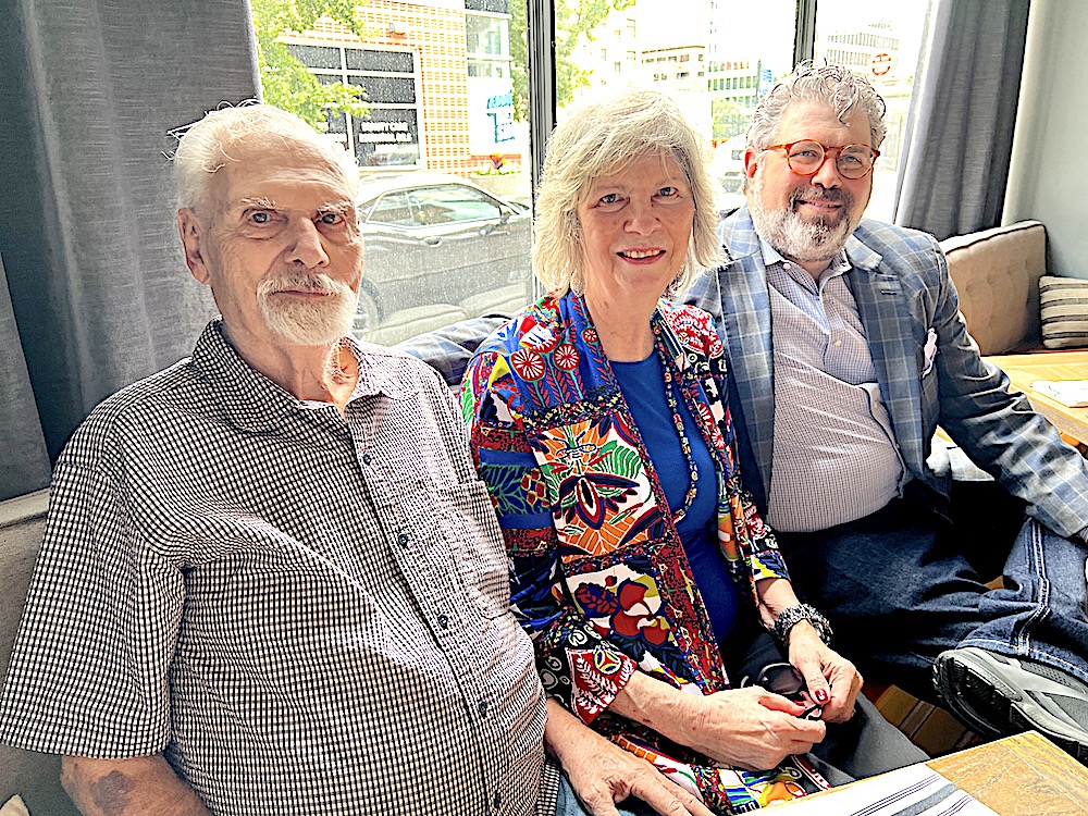 Wedding reception attracts chefs, artists, notables - Blue StreakBlue ...