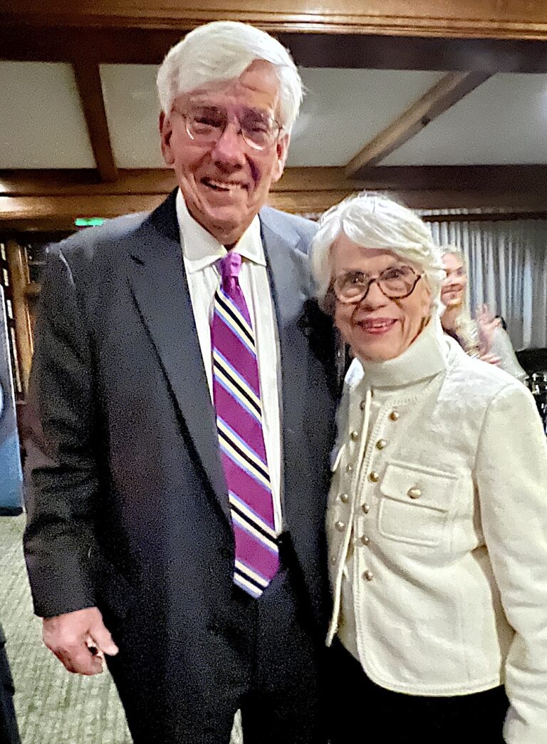 Jim Haslam: "East Tennessean of the Century!" - Blue StreakBlue Streak