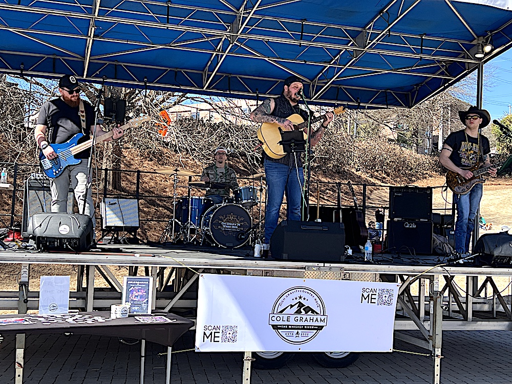 Mardi Growl: Dogs, music and blessings for 18th year! - Blue StreakBlue ...