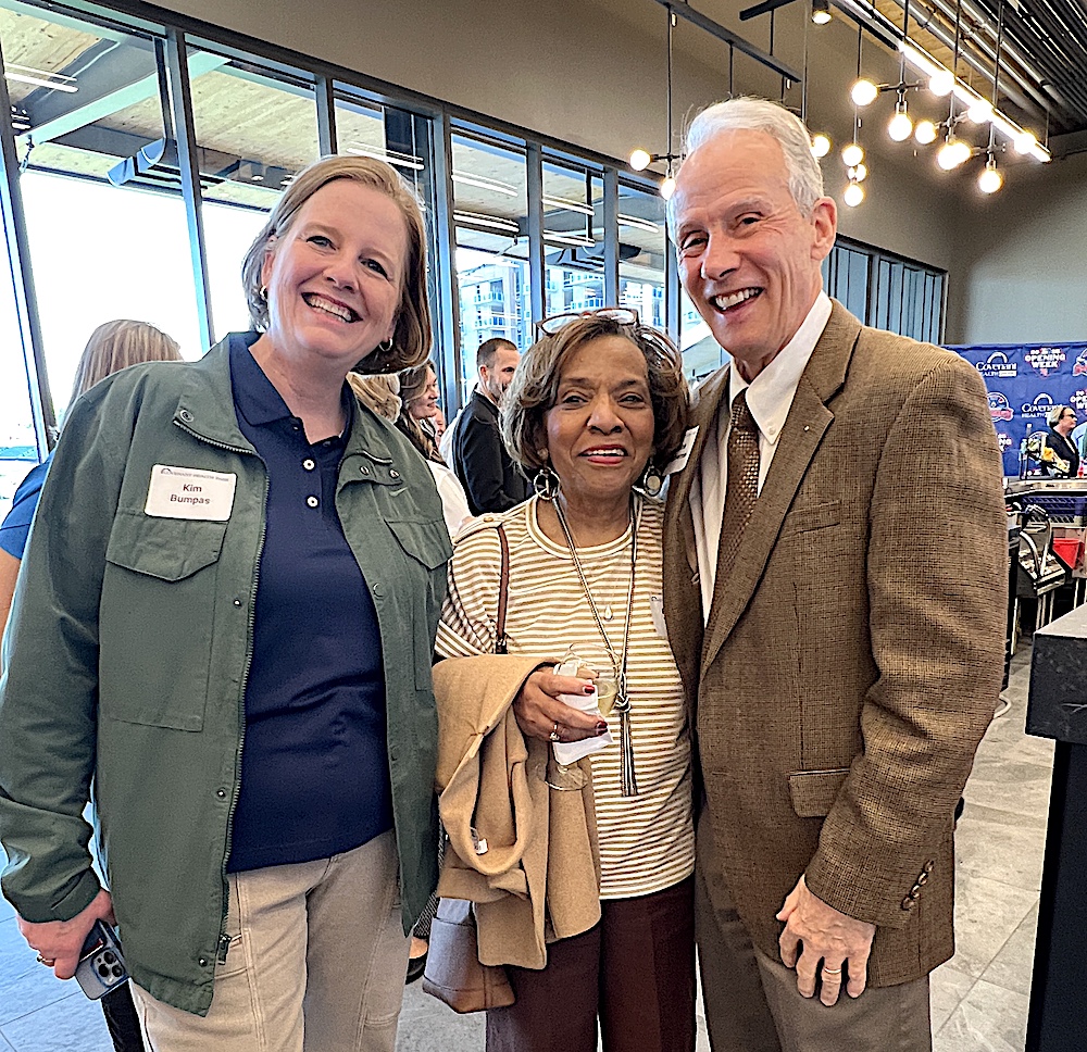 "Diamond-level" venue attracts dignitaries - and smiles! - Blue ...