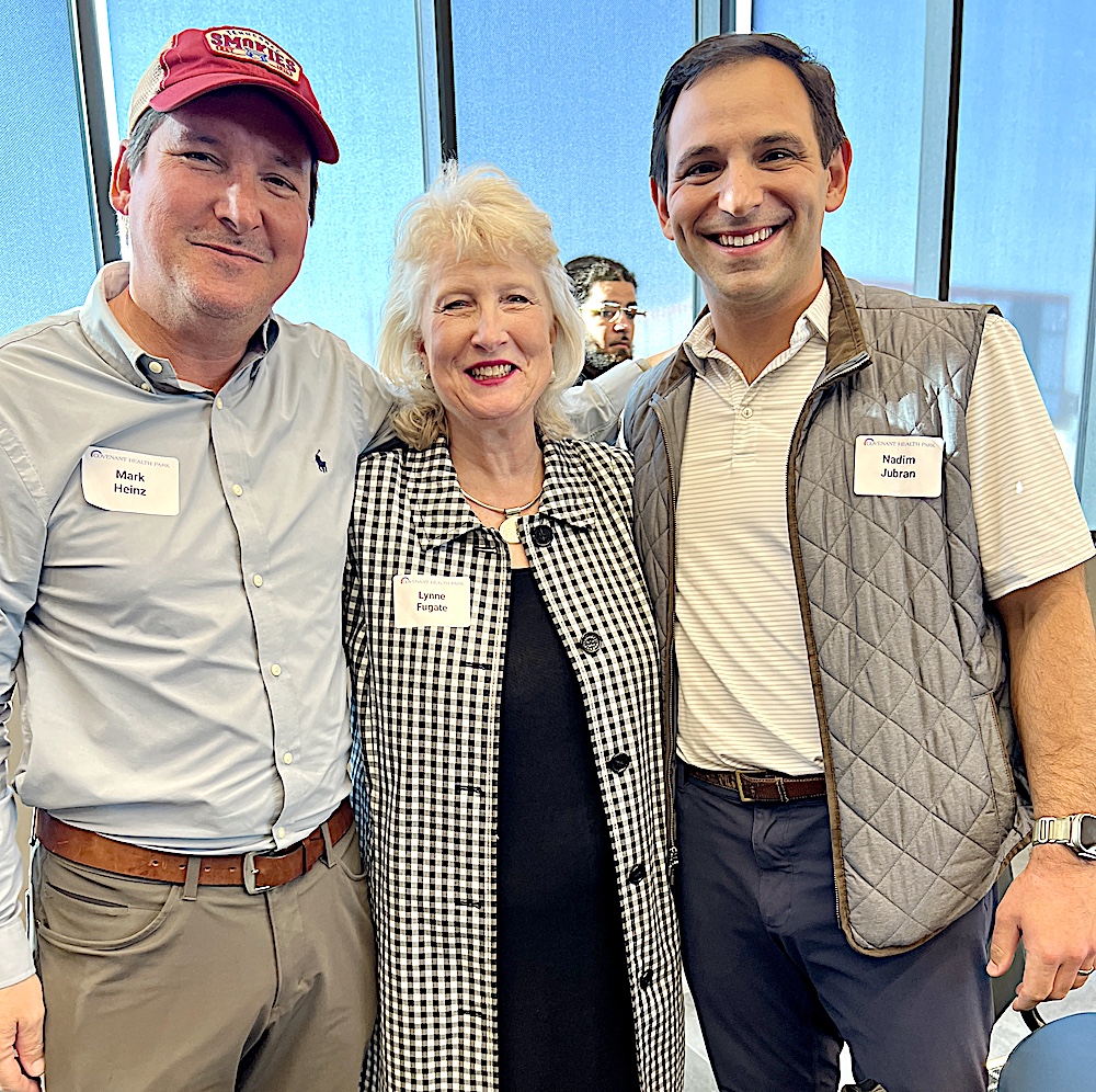 "Diamond-level" venue attracts dignitaries - and smiles! - Blue ...