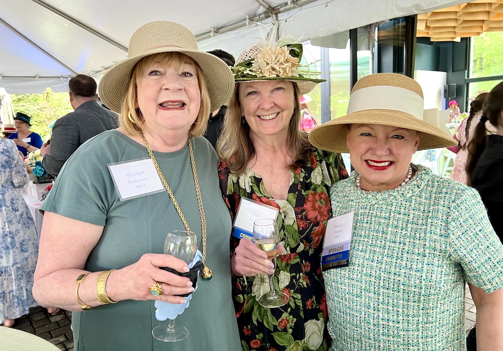 It's spring! Bring on the hats! - Blue StreakBlue Streak